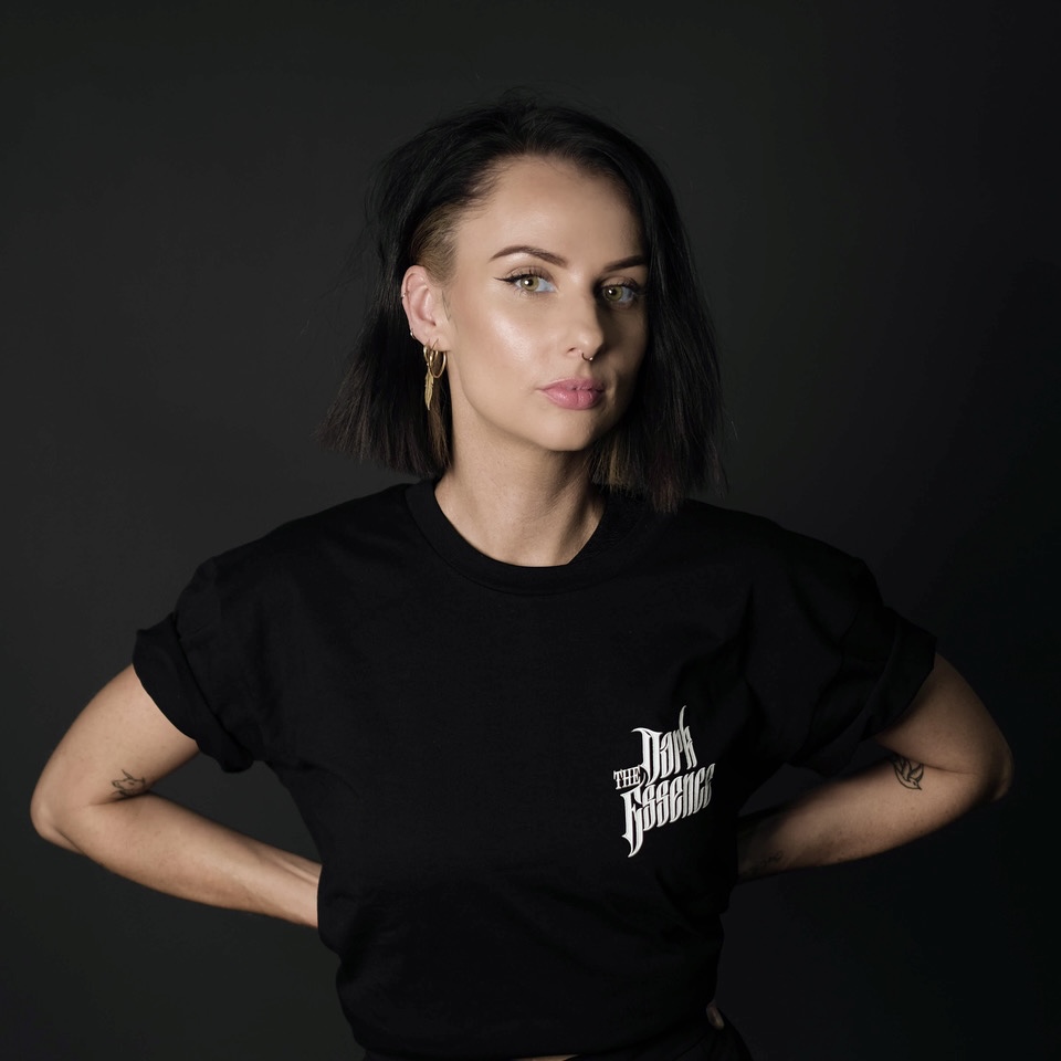 Bella - The Dark Essence